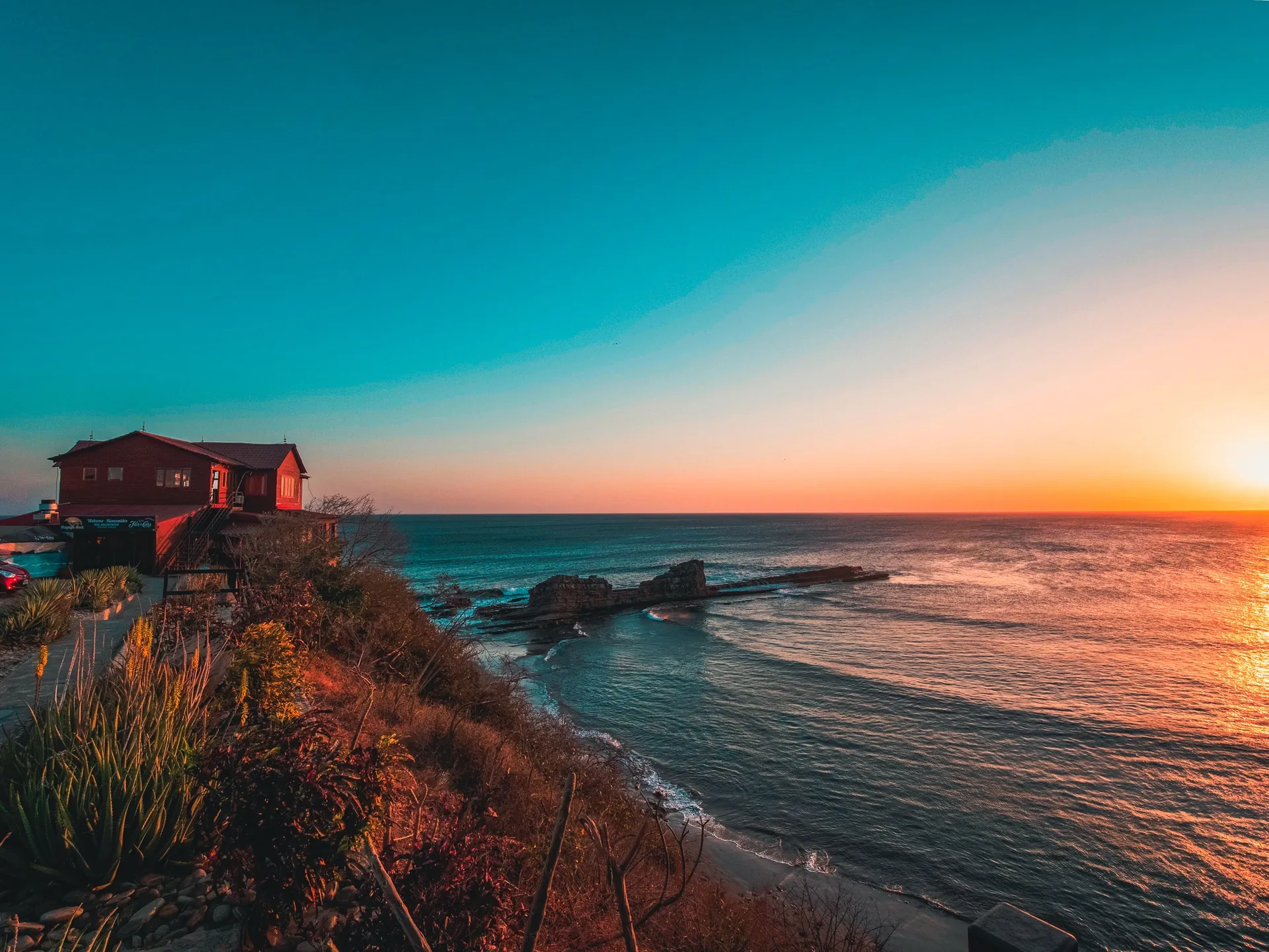 Reservations - Magnific Rock