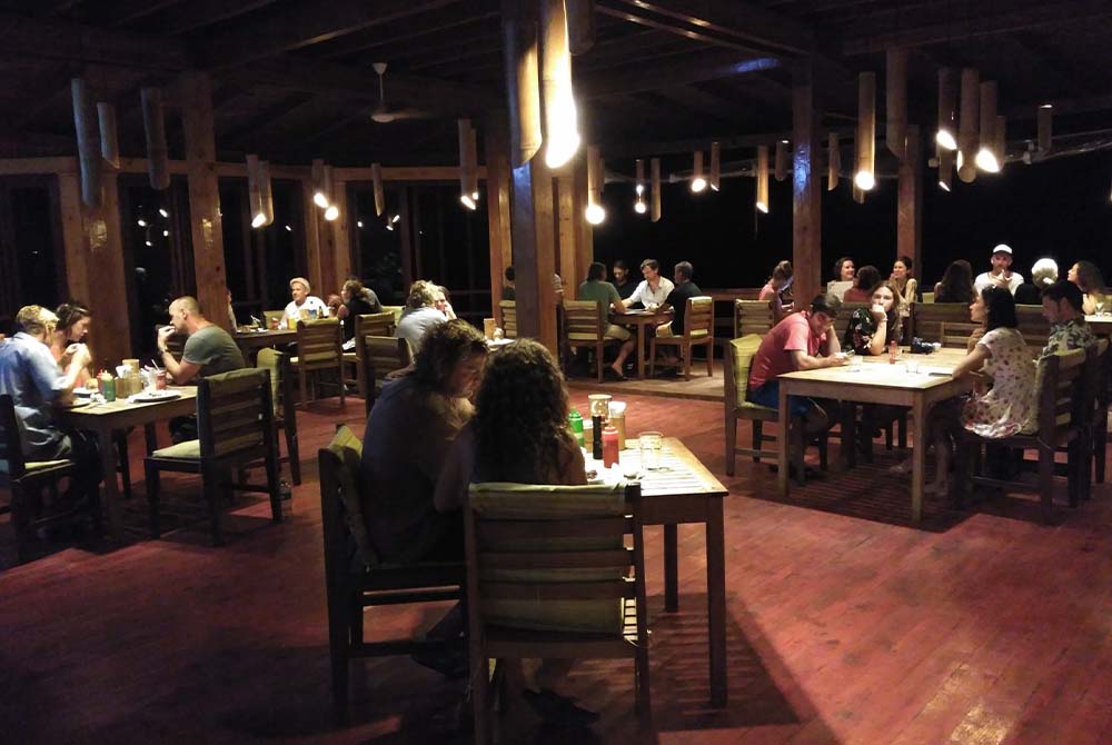 Drink & Dine - Magnific Rock